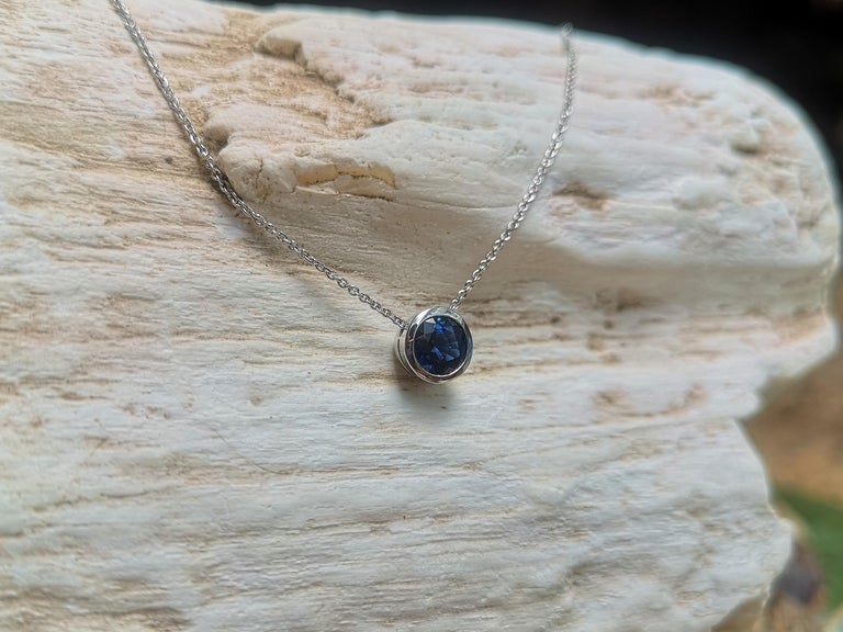 SJ1906 - Round Blue Sapphire Necklace Set in 18 Karat White Gold Setti ...