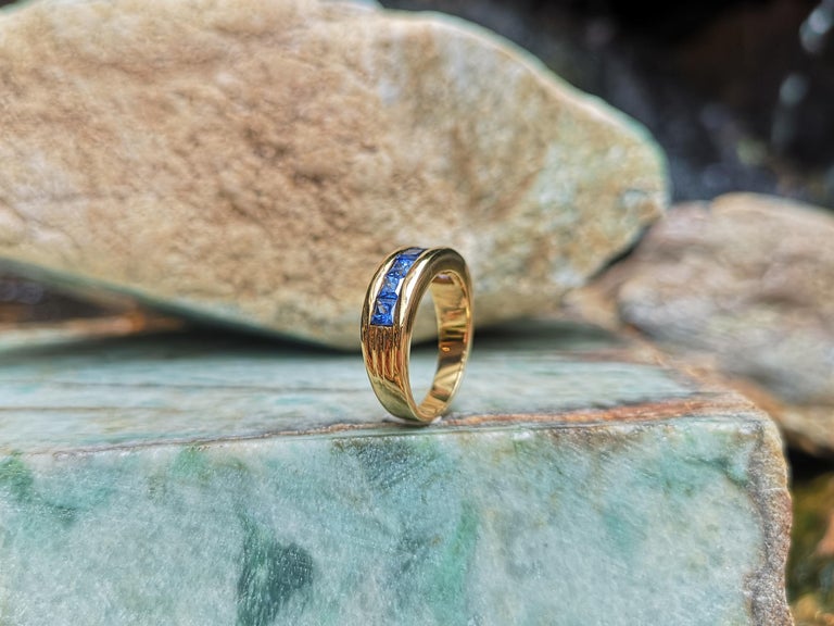 SJ1410 - Blue Sapphire Ring Set in 18 Karat Gold Settings – SJ ...